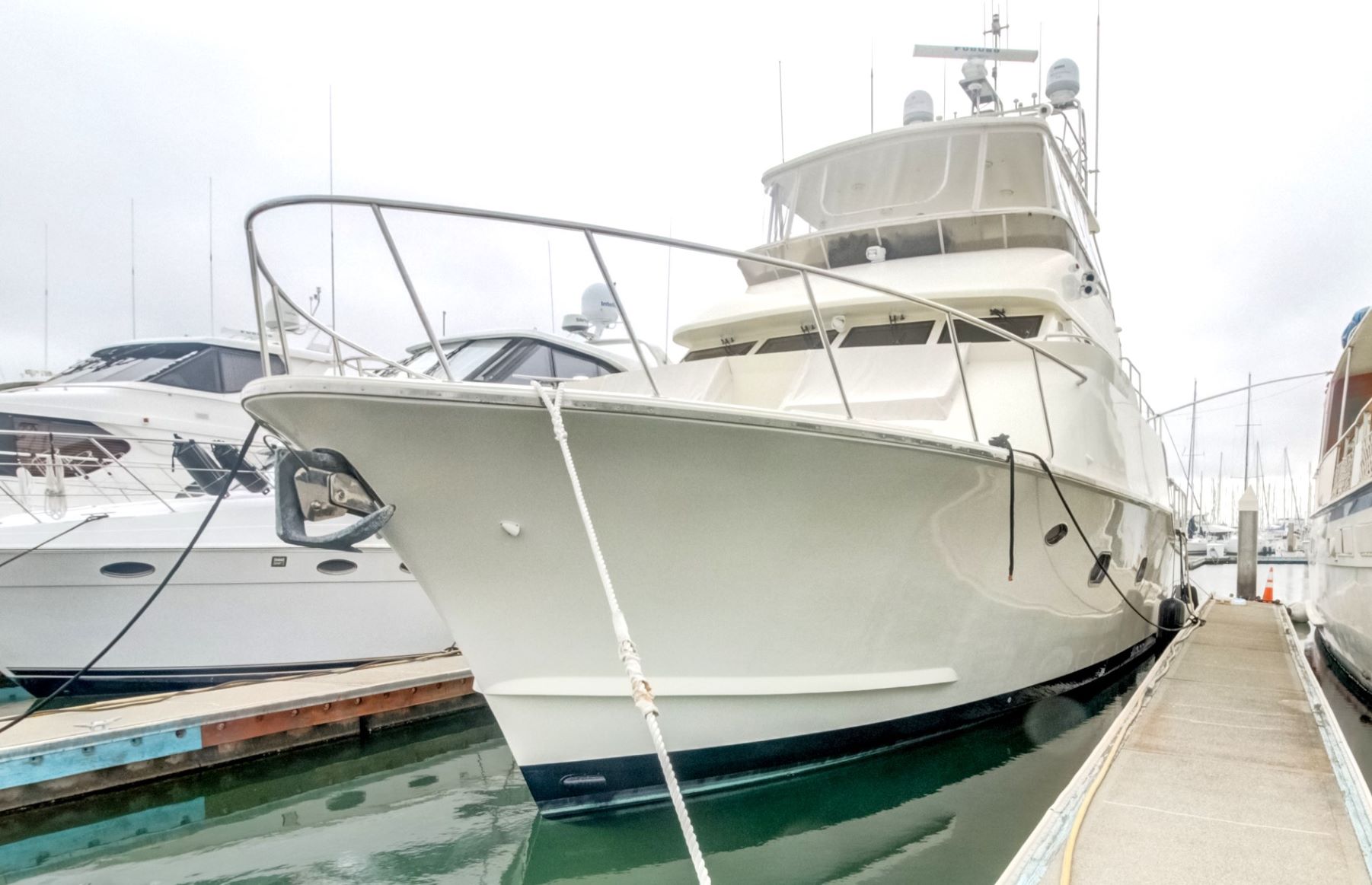Pre-owned Yachts - Mikelson Yachts